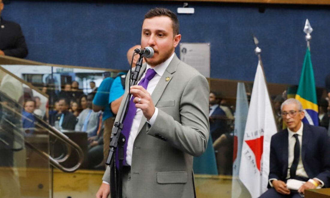 A orientação que fez Ganem não renunciar e enfrentar processo de ...